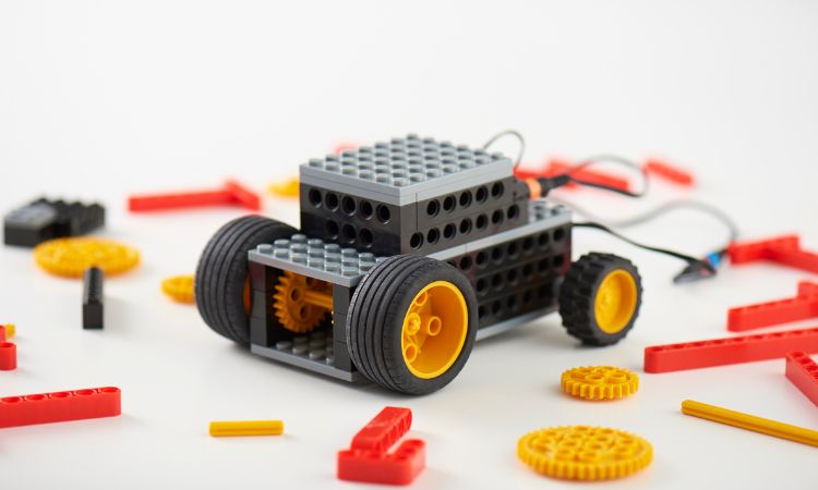 MCCS LEGO® Derby, Part of the MCCS Summer Reading Program: Level Up at your Library